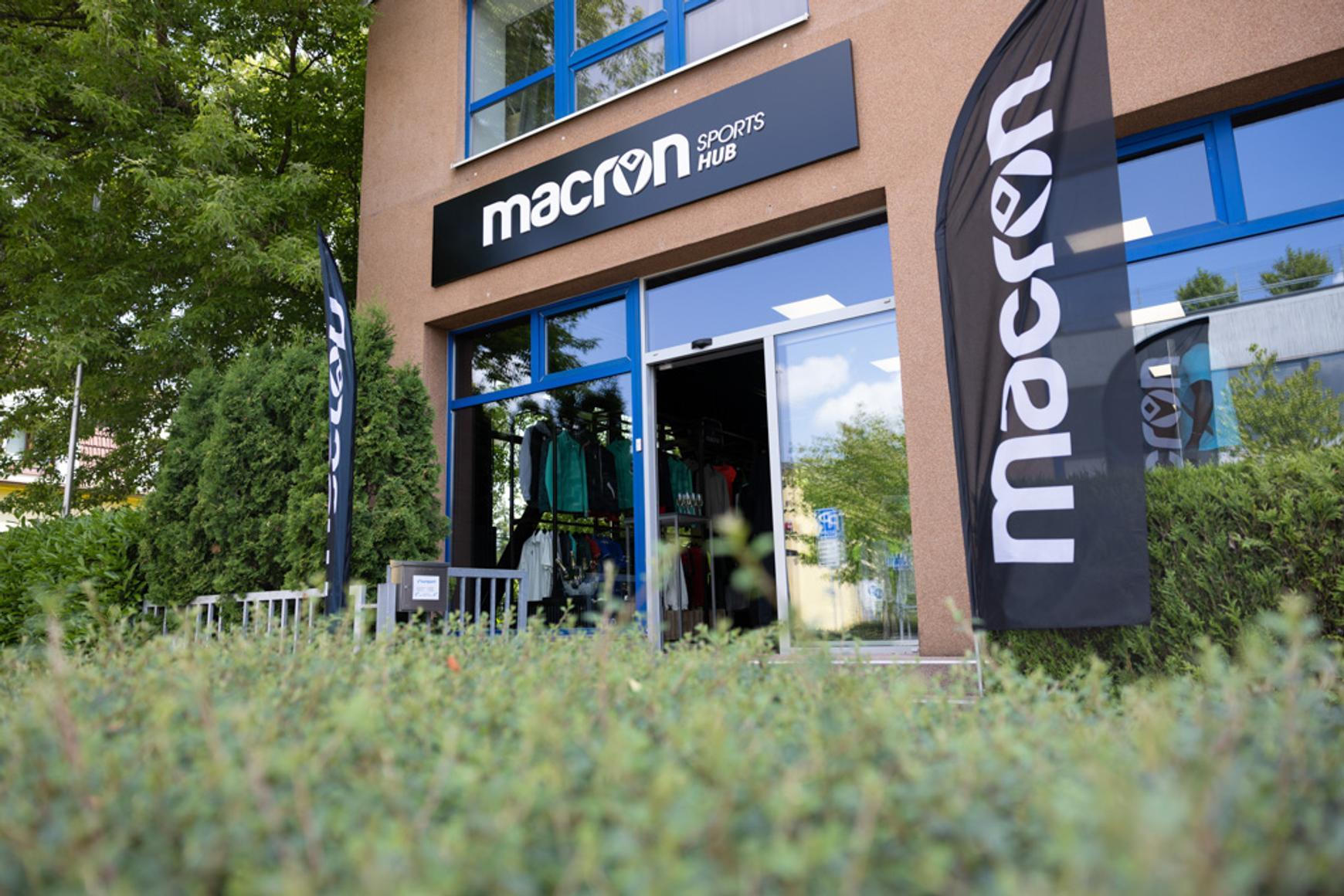 Značka Macron oficiálně otevírá svůj první Macron Sports Hub v Praze ...