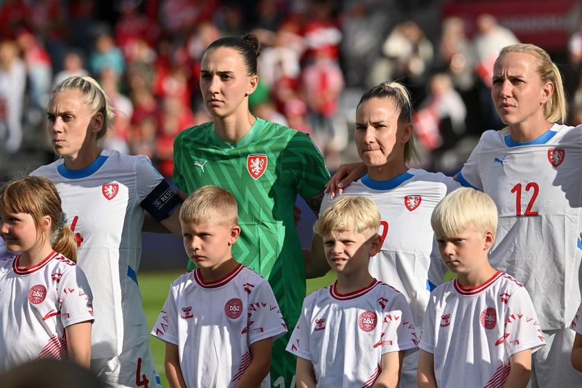Fotbal v televizi: Ve středu můžete naladit ligovou dohrávku i střet ...