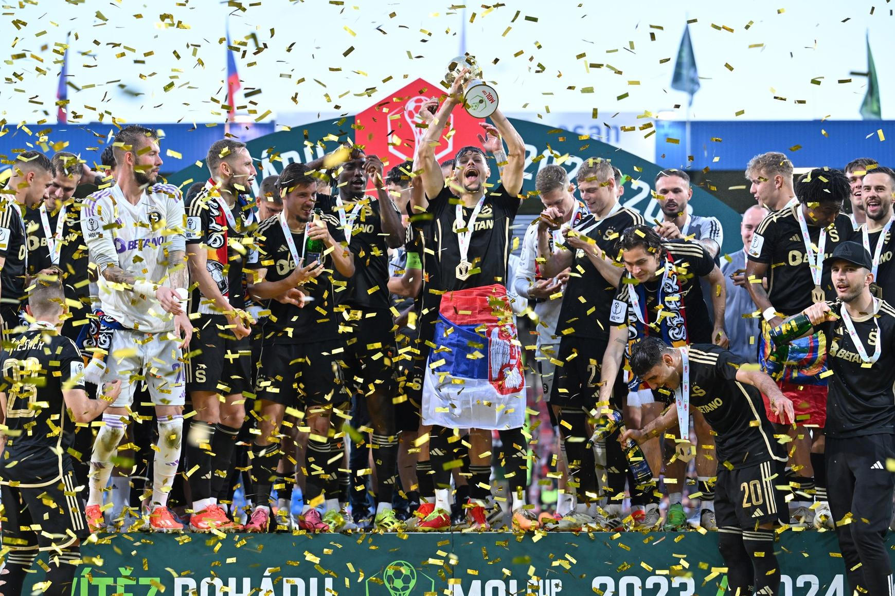 Proč se finále poháru hraje v Olomouci? Rozhoduje koeficient | Football ...